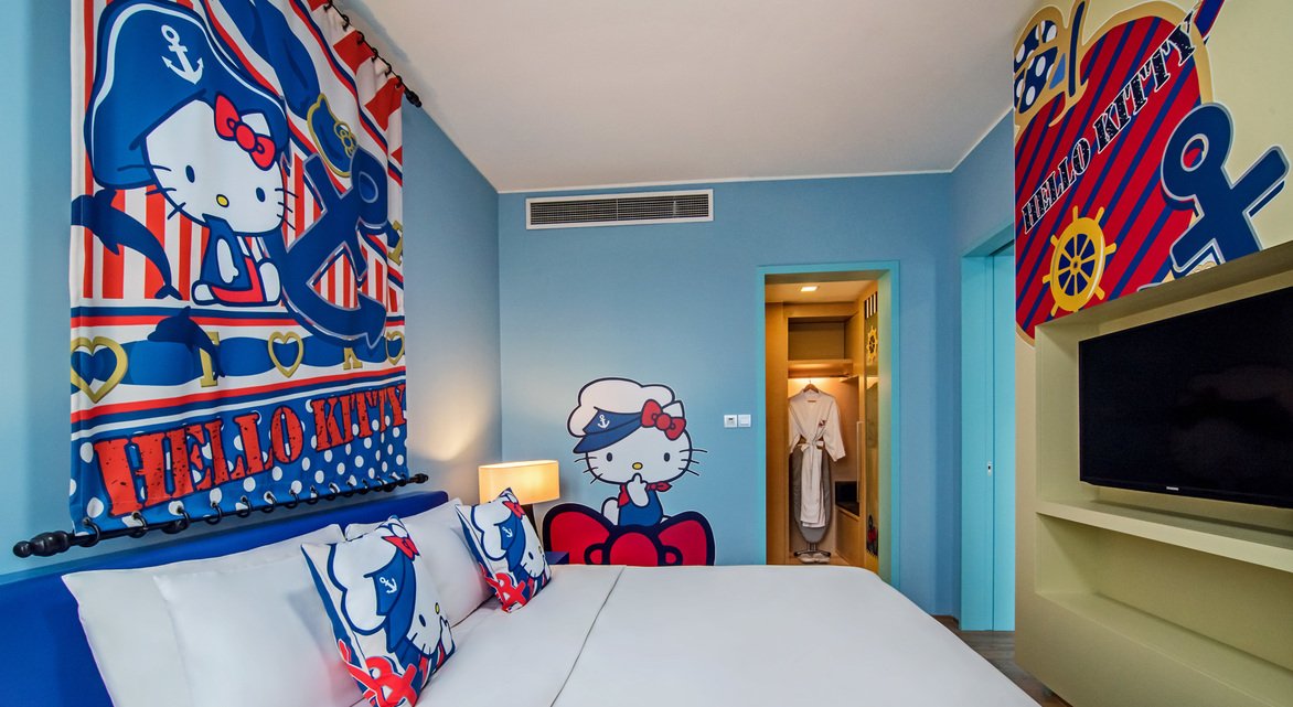 Hello Kitty Hotel Suite