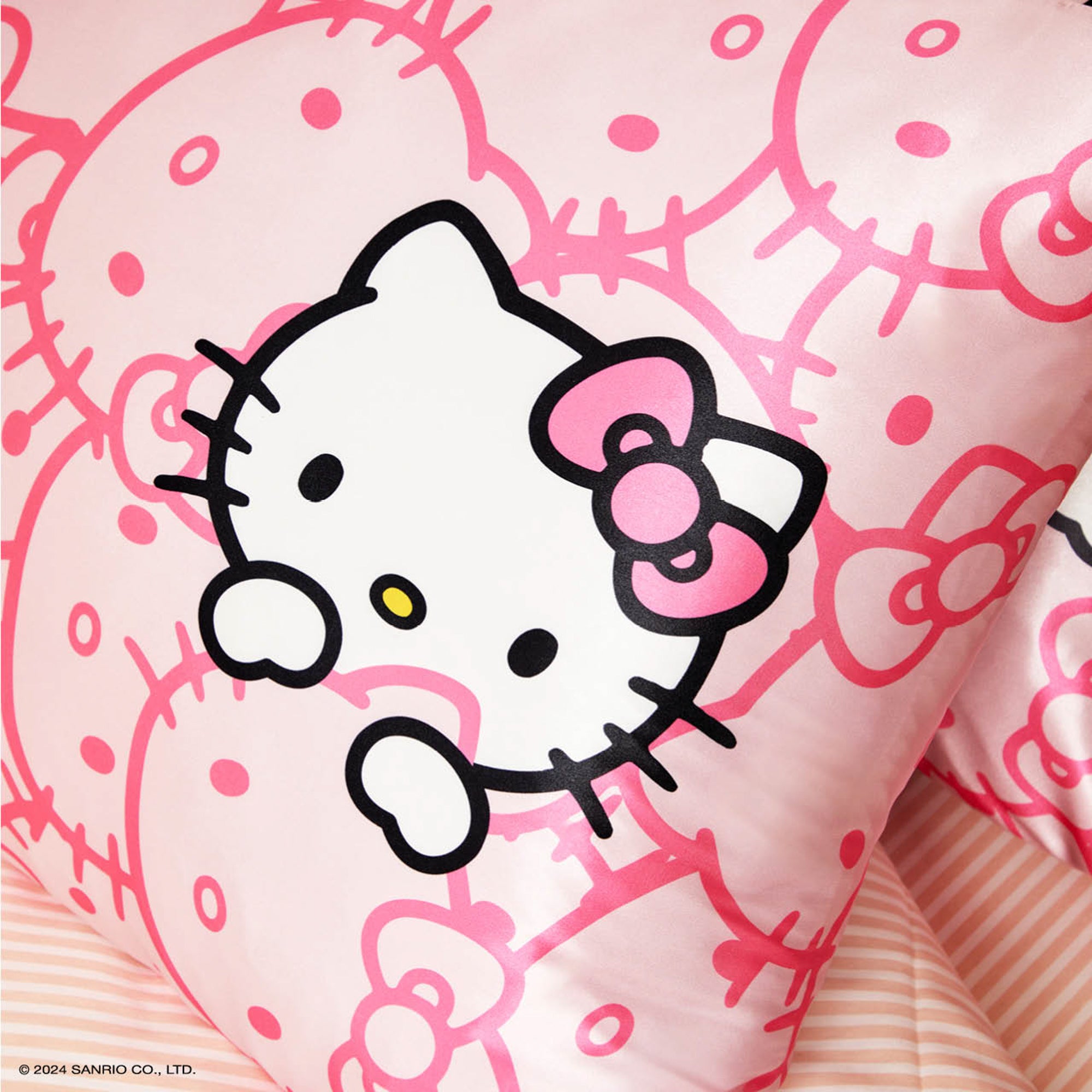 Hello Kitty x Kitsch Faces Pillowcase (Pink)