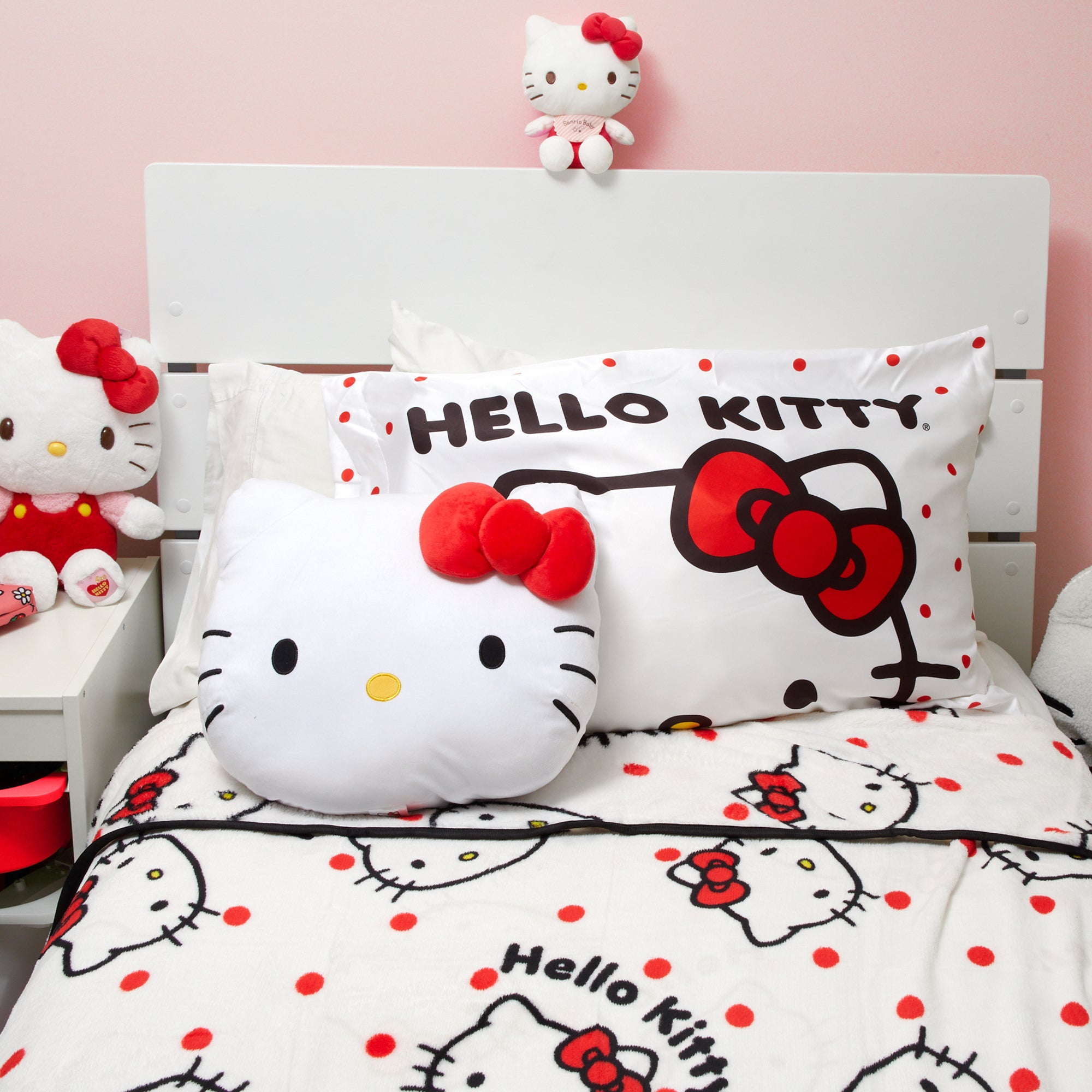 Hello Kitty Glam Satin Pillowcase